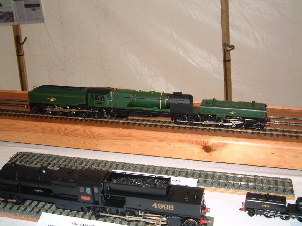 Non-commercial Garratt Models